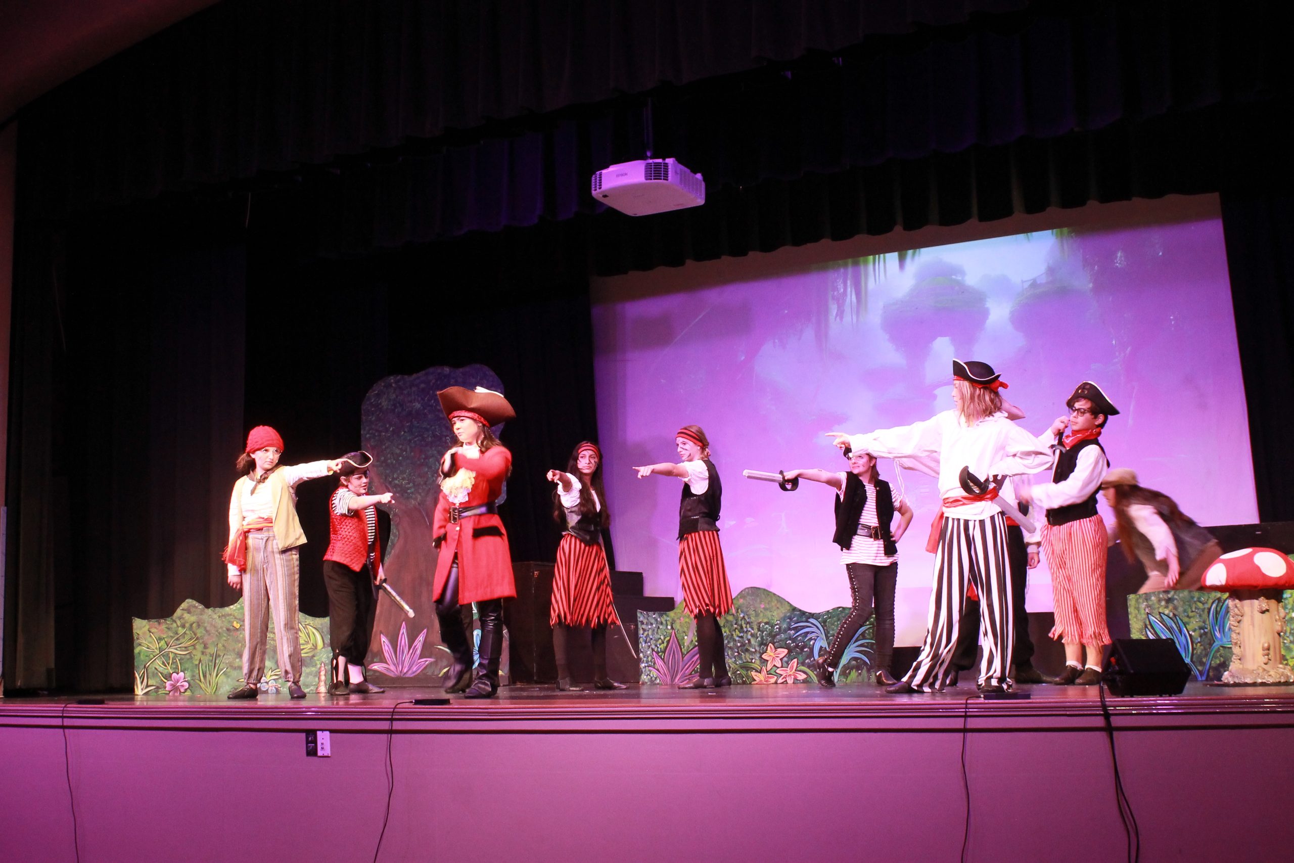 Children, pirates take over Veterans’ Memorial Building | BenitoLink