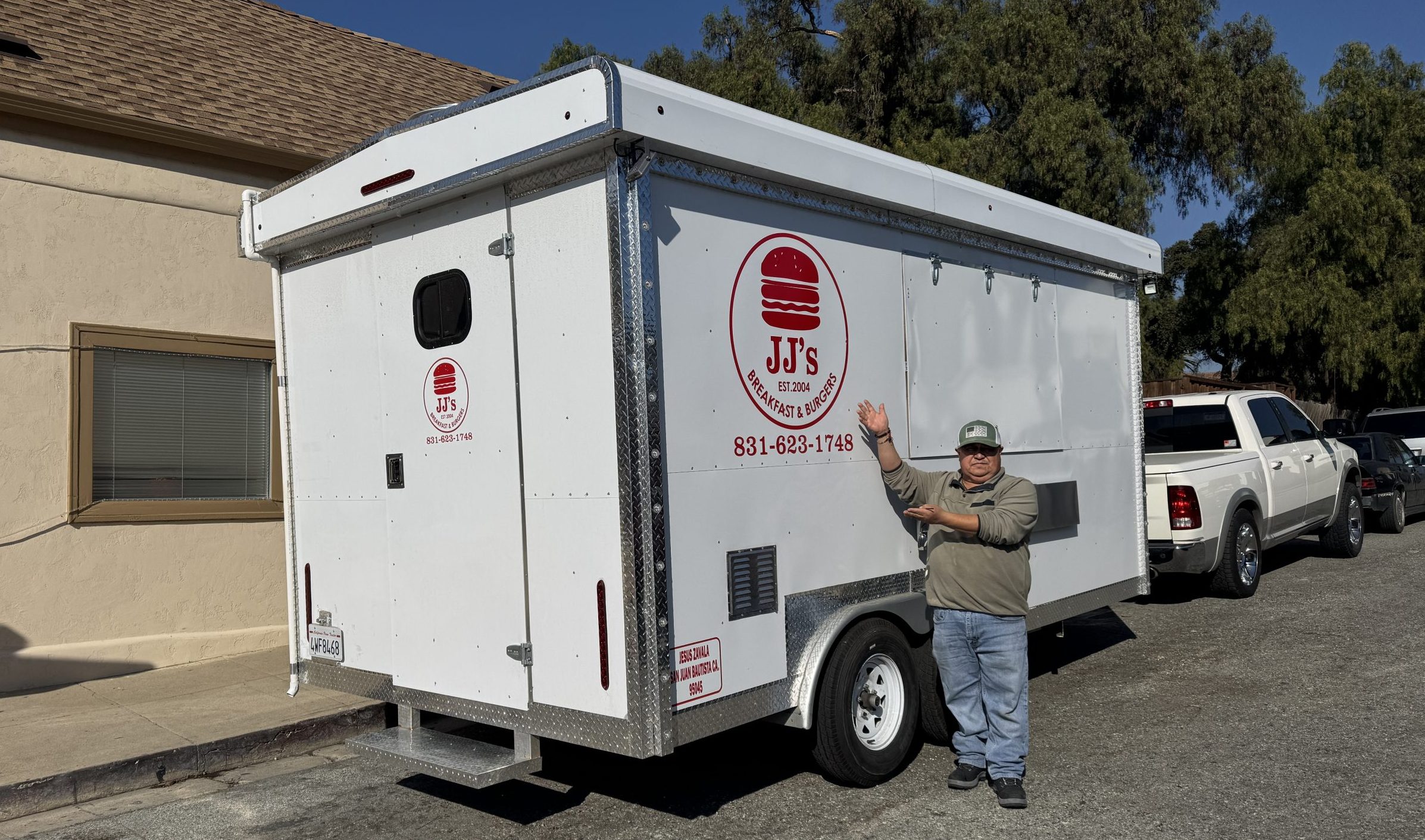 Eat, Drink, Savor: JJ’s Burgers expands and adjusts to new location ...