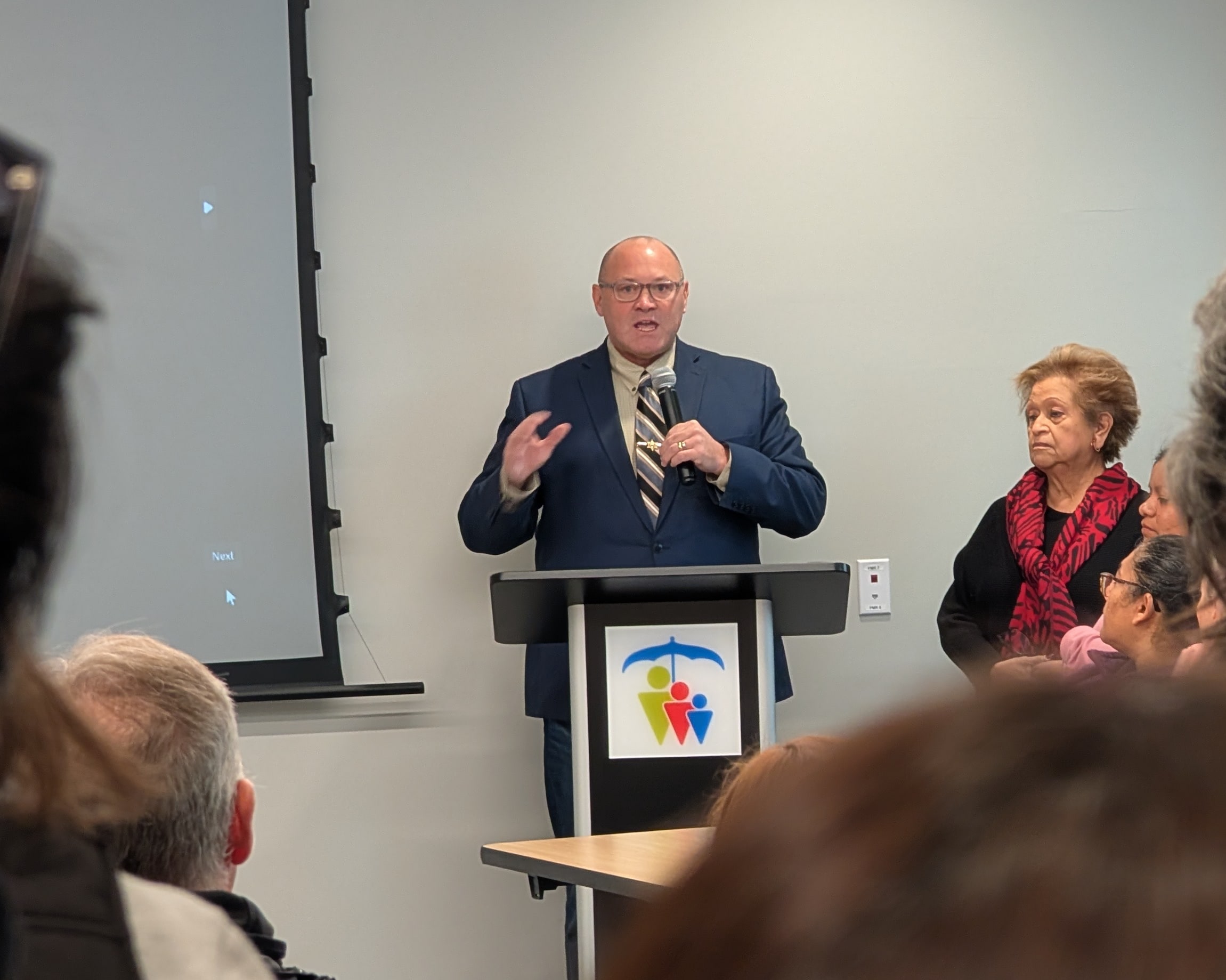 Local leaders aim to quell undocumented families’ fears | BenitoLink